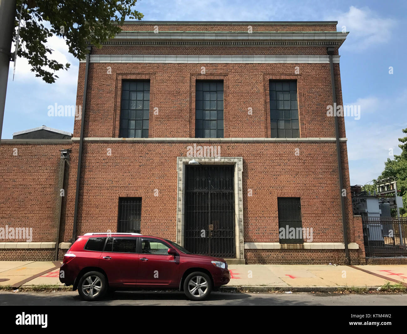 Baltimore gas and electric hi-res stock photography and images - Alamy