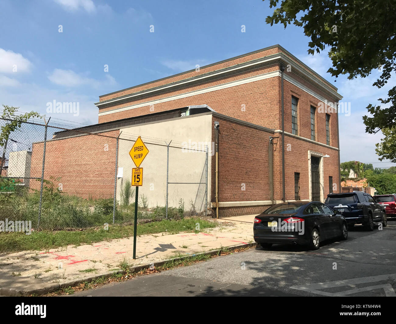 Electric substation old hi-res stock photography and images - Alamy