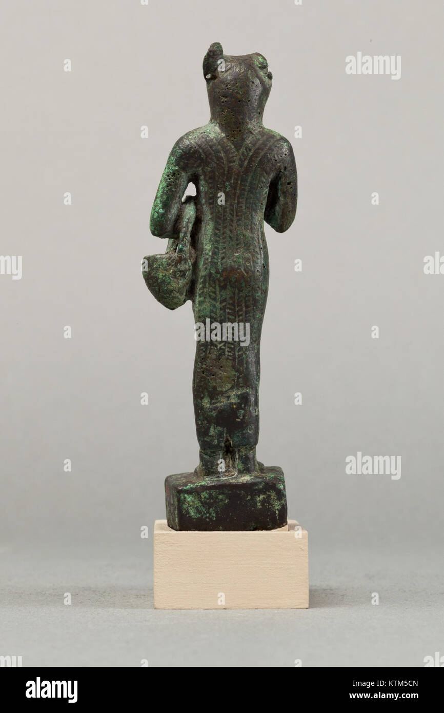 Lion headed aegis hi-res stock photography and images - Alamy