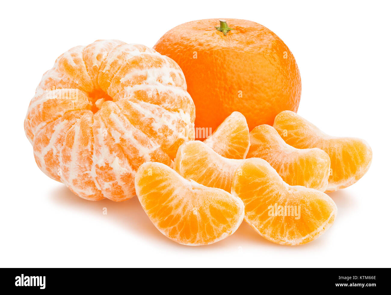 sliced tangerine path isolated Stock Photo - Alamy