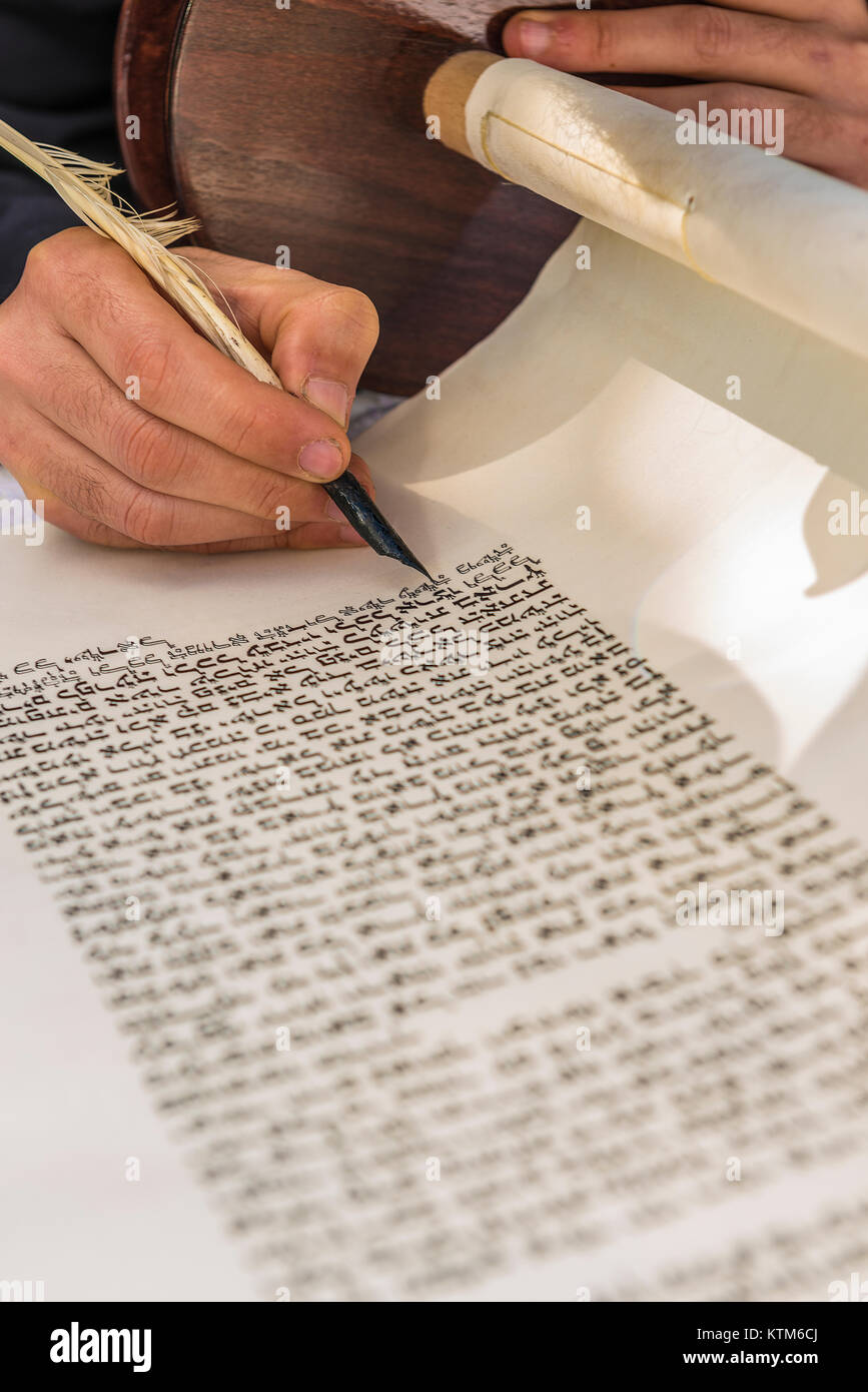 Torah writing hi-res stock photography and images - Alamy