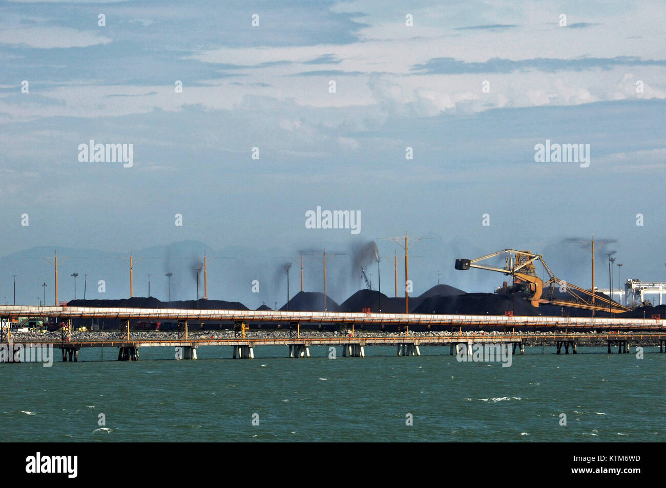 Mining industry british columbia hi-res stock photography and images ...
