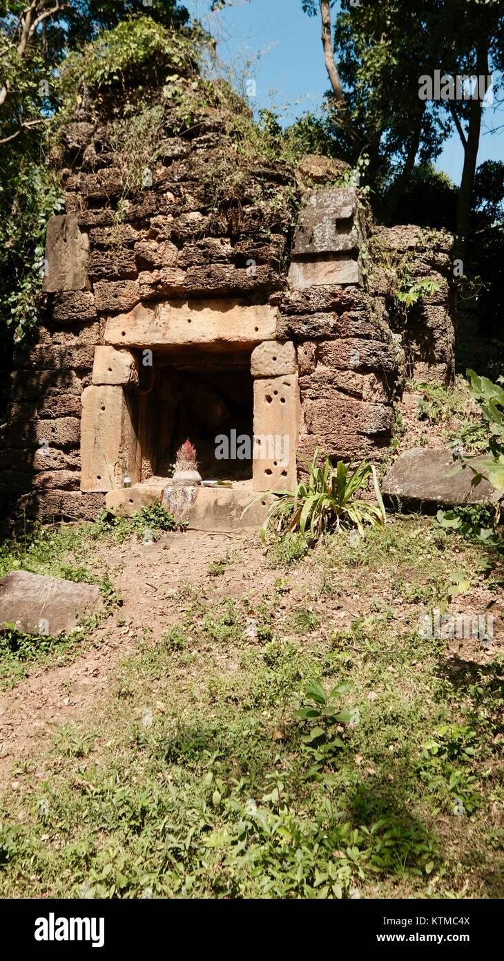 Angkorian culture hi-res stock photography and images - Alamy