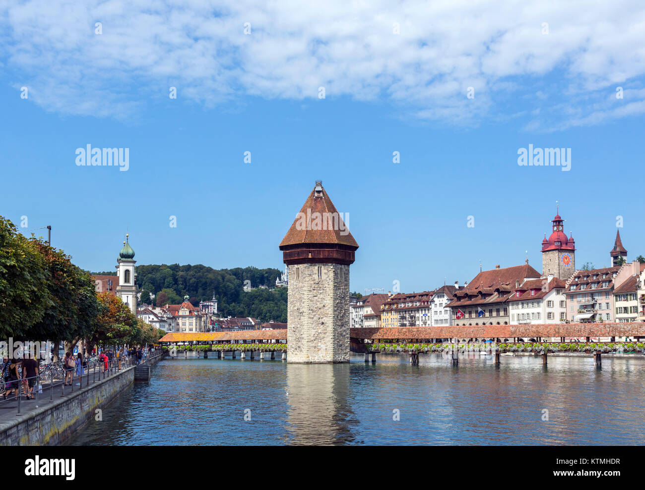 View of the KapellbrÃ¼cke and River Reuss, Lucerne (Luzern), Lake ...