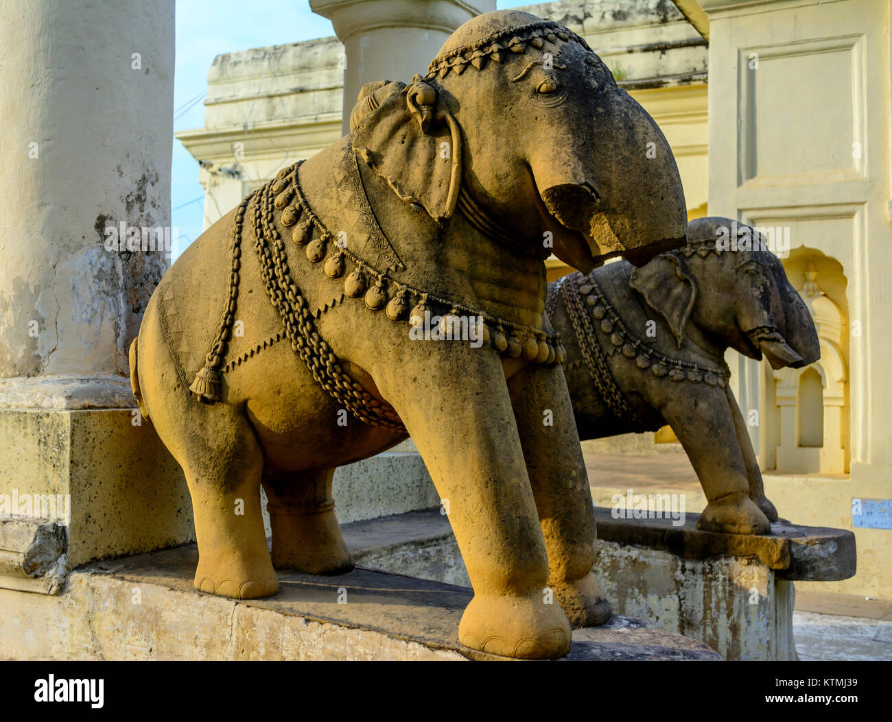 stone elephant broken statues Stock Photo - Alamy