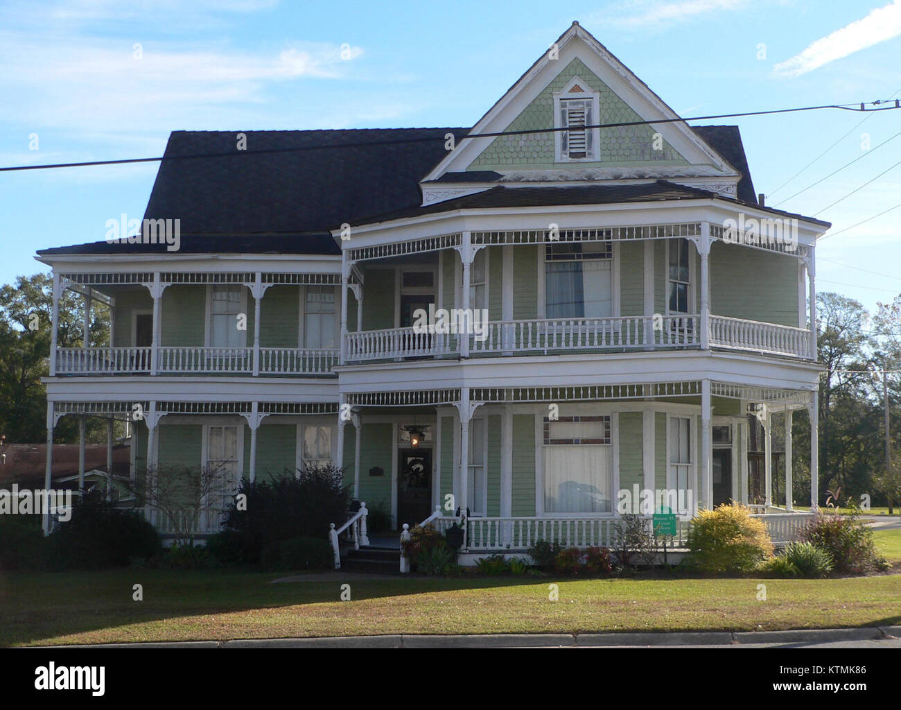 The Benson H. Lyons house, located in the W 1 area, is an architectural ...