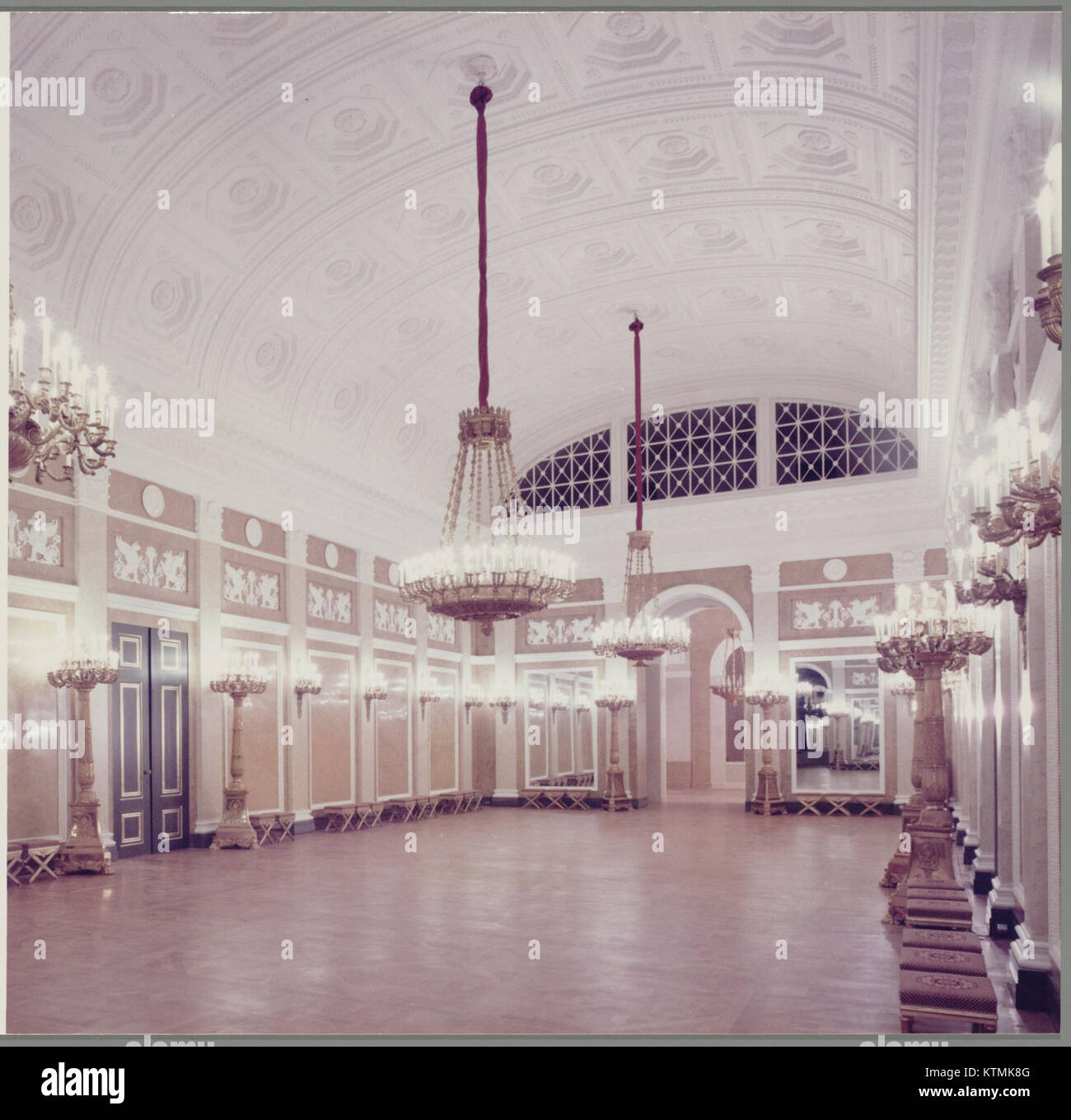 Balzaal hi-res stock photography and images - Alamy