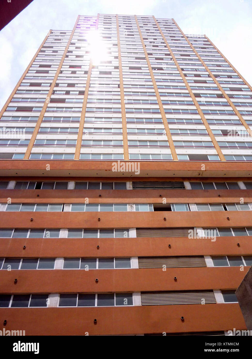 Torre Beni Beach 2 is a modern skyscraper located in Benidorm, Spain ...