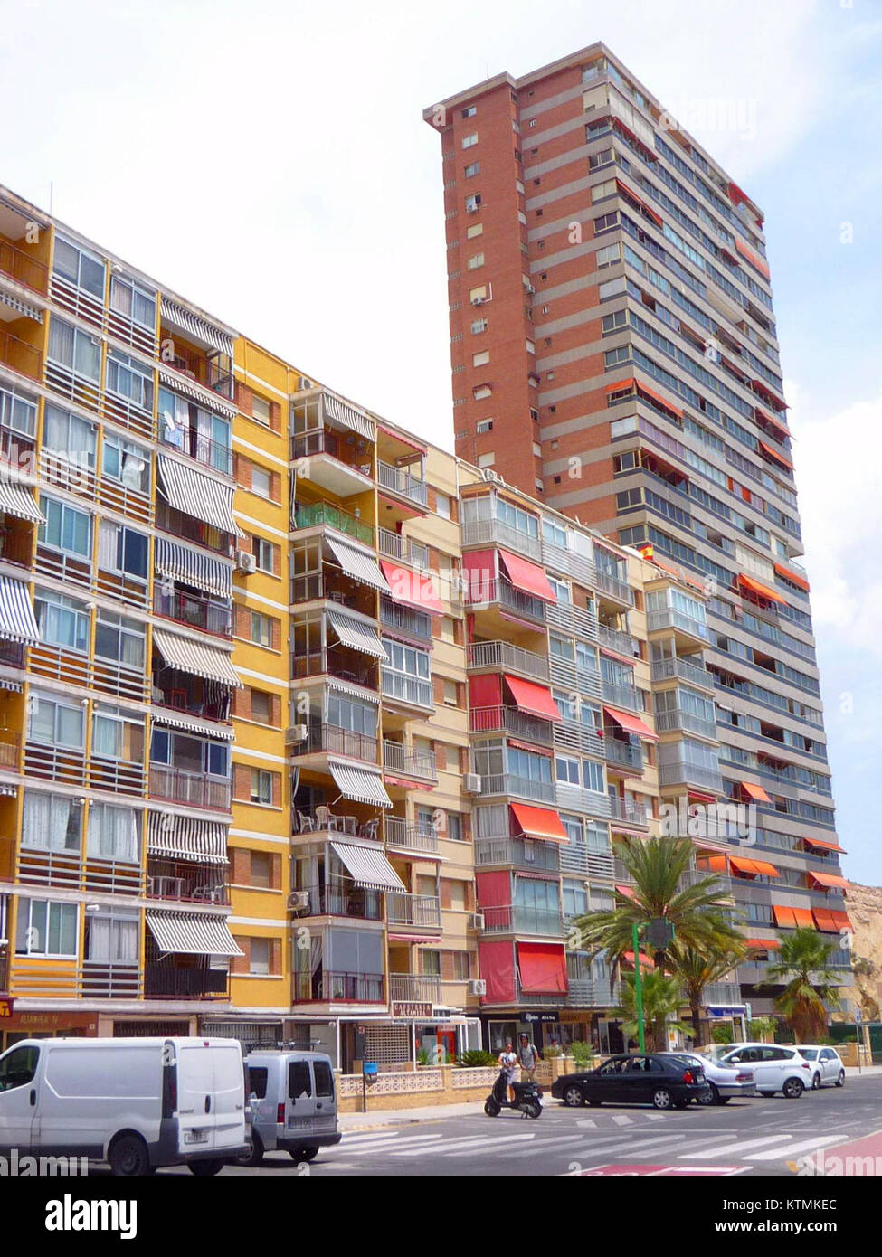 A photo of Edificio Principado Marina 1, a notable building in Benidorm ...