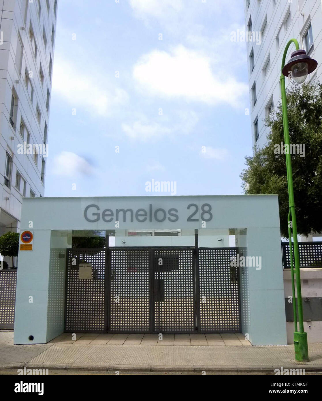 Benidorm's Edificios Gemelos 28 is a pair of iconic twin towers located ...