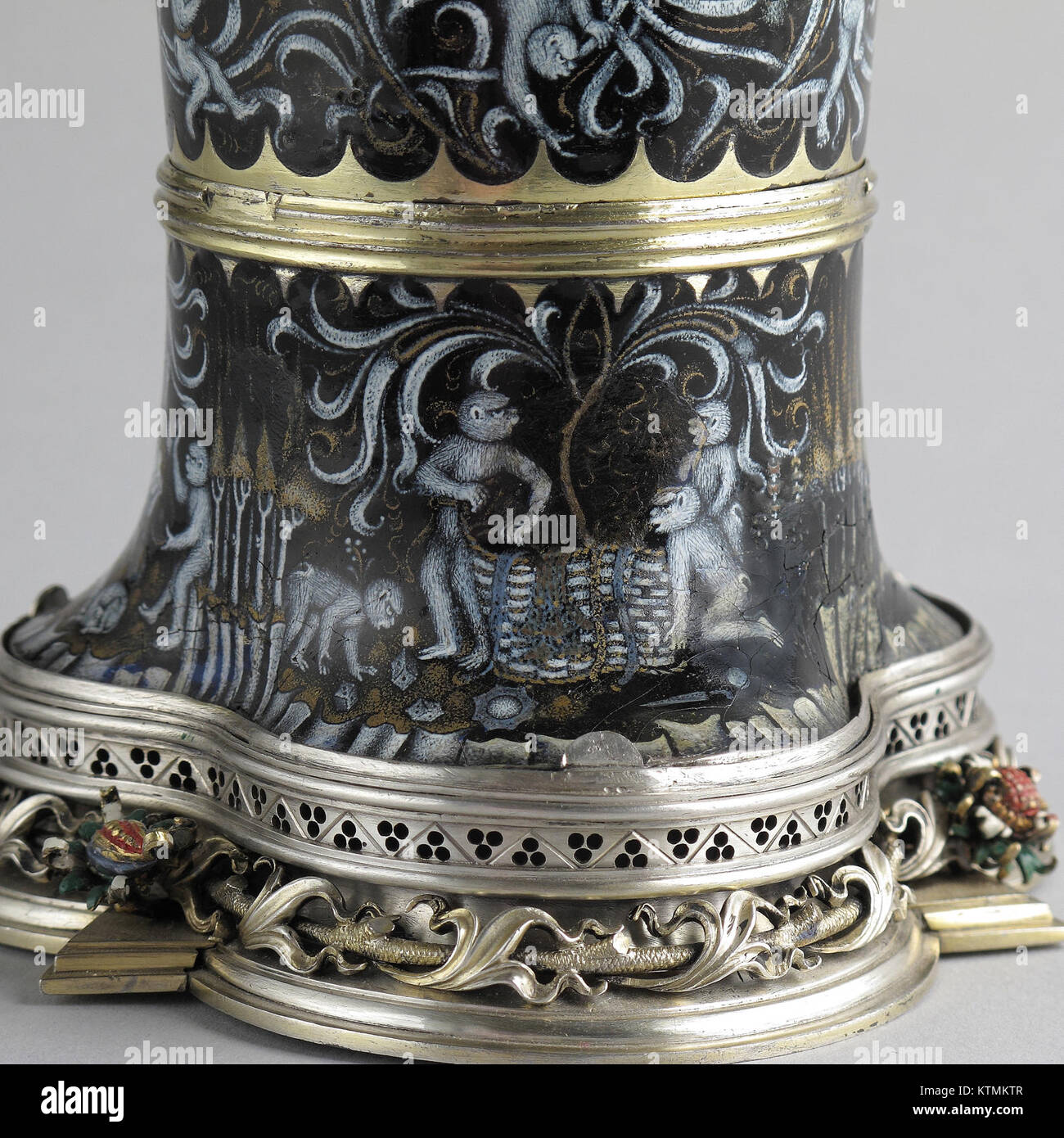 The 'Beaker with Apes' from the MET collection, cataloged under cdi52 ...