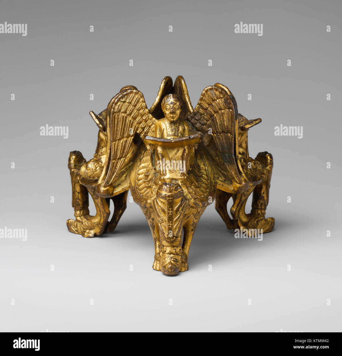 Intricately detailed altar features hi-res stock photography and images ...
