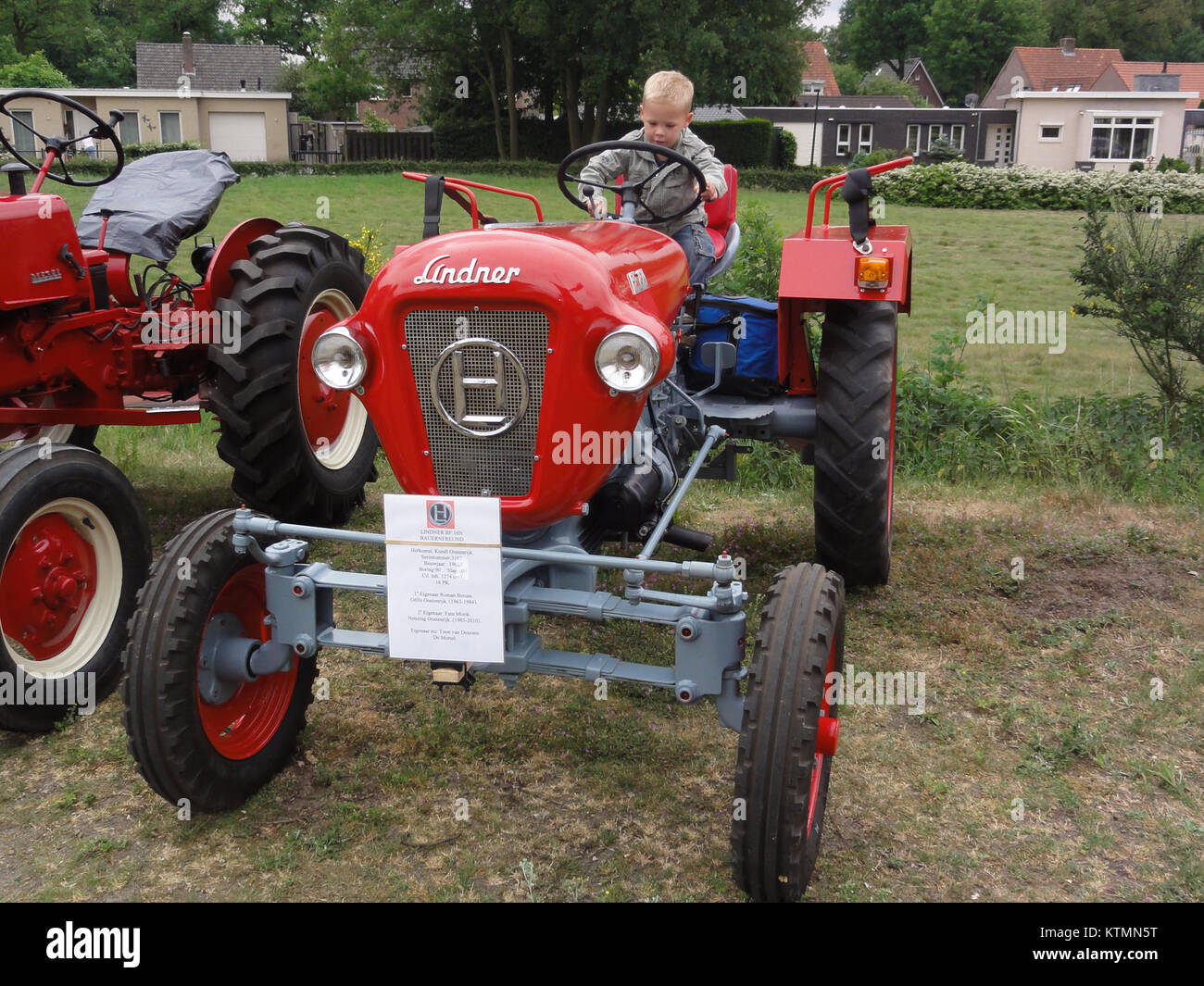 The Lindner BF 16N tractor, showcased at a tractor show in Bakel ...