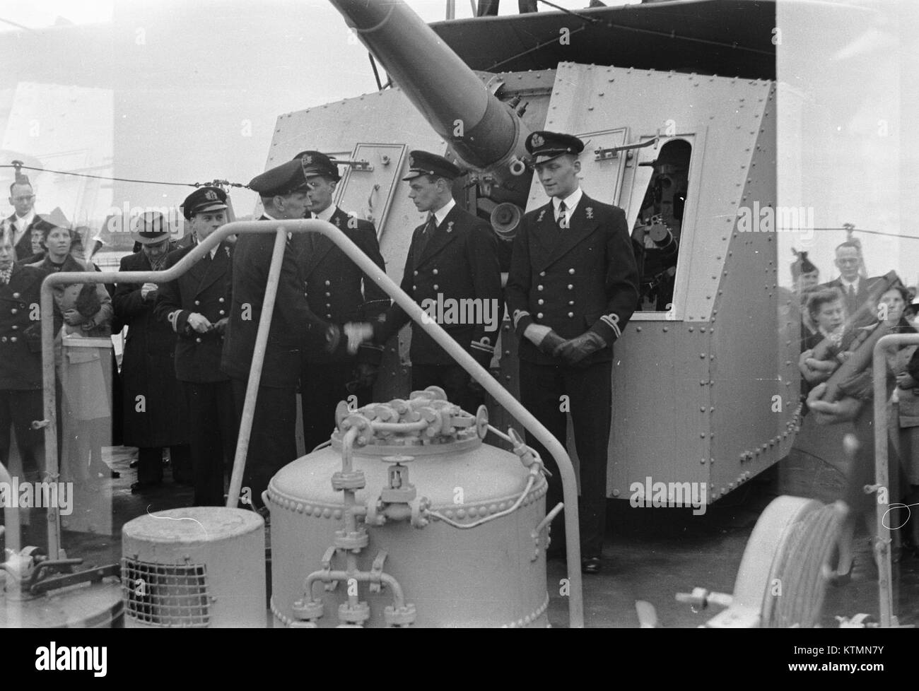 This image depicts the swearing-in ceremony of an officer in the Dutch ...