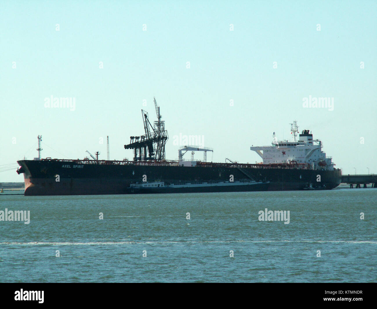 Axel Spirit IMO 9282041 Callsign C6FY5 at the '8e Petroleumhaven', Port ...