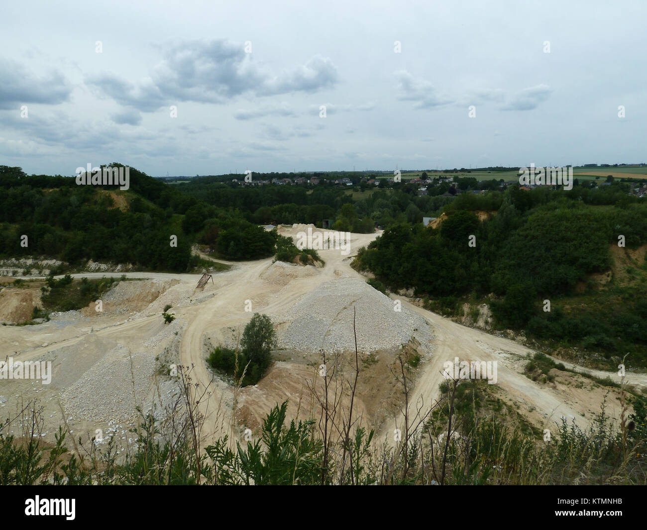 Bassenge hi-res stock photography and images - Alamy