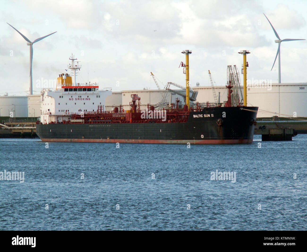 Baltic Sun II IMO 9286059 at the Calland canal, Port of Rotterdam ...