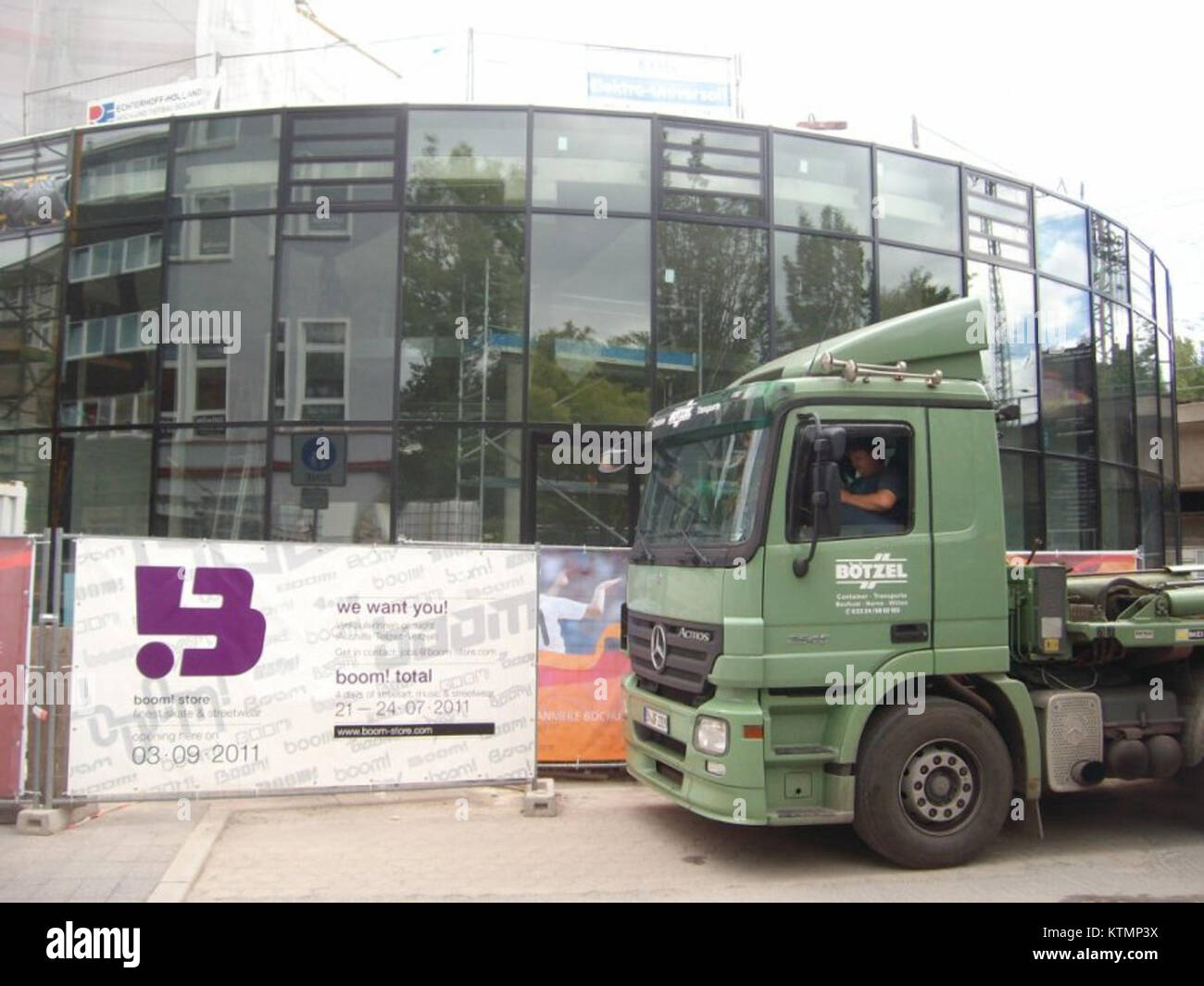*Baustelle.Boom.store* is a conceptual art installation or exhibition ...