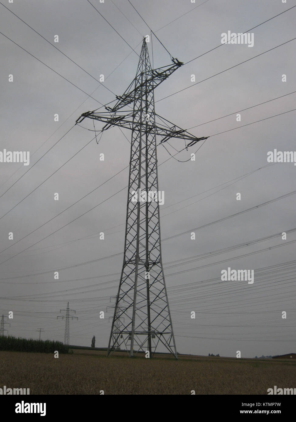 The Bahnstrom Abzweigmast is a railway infrastructure element in ...