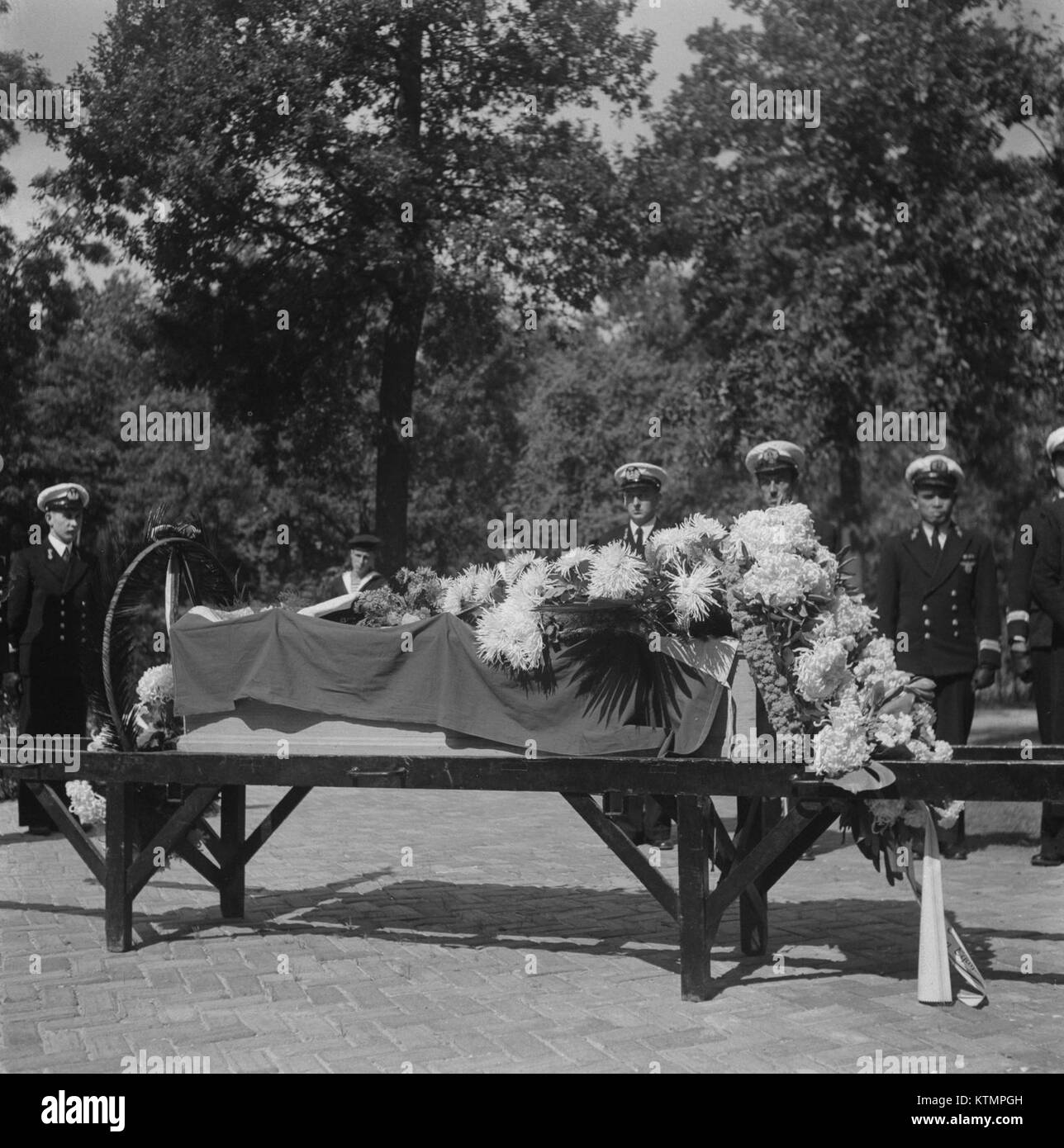 Dutch culture photos Black and White Stock Photos & Images - Alamy