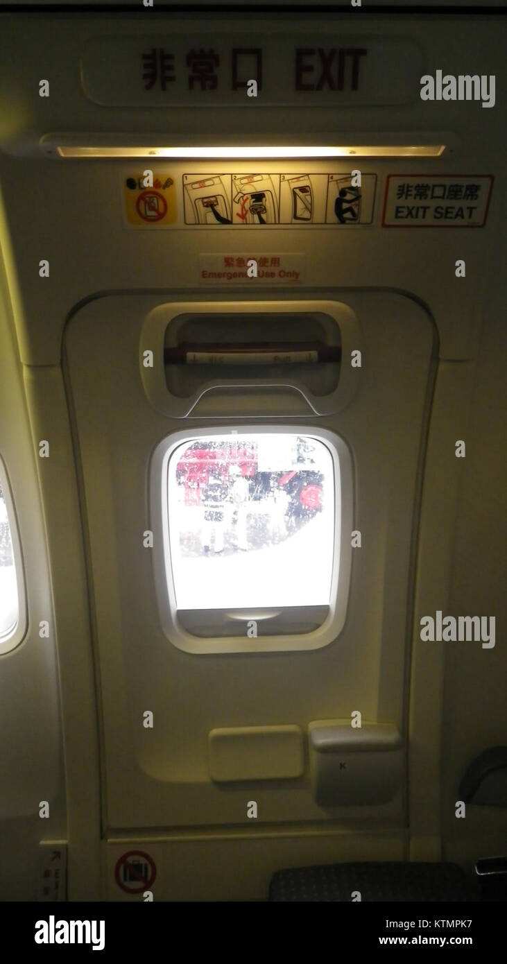 B737 TypeIII Exit Stock Photo - Alamy