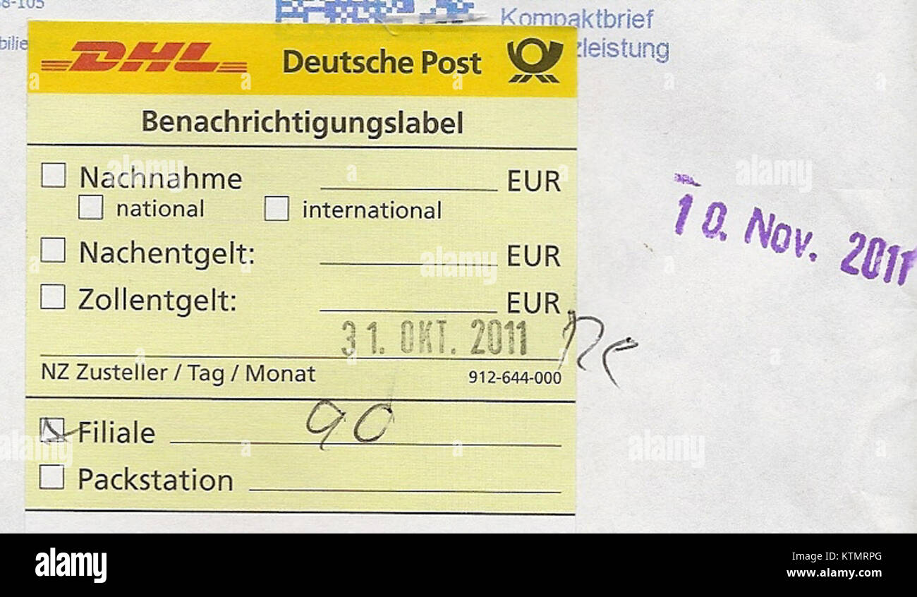 Delivery status updates hi-res stock photography and images - Alamy