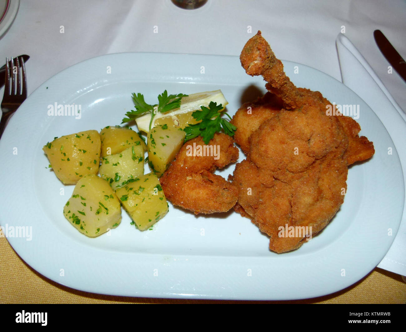 Backhendl hi-res stock photography and images - Alamy
