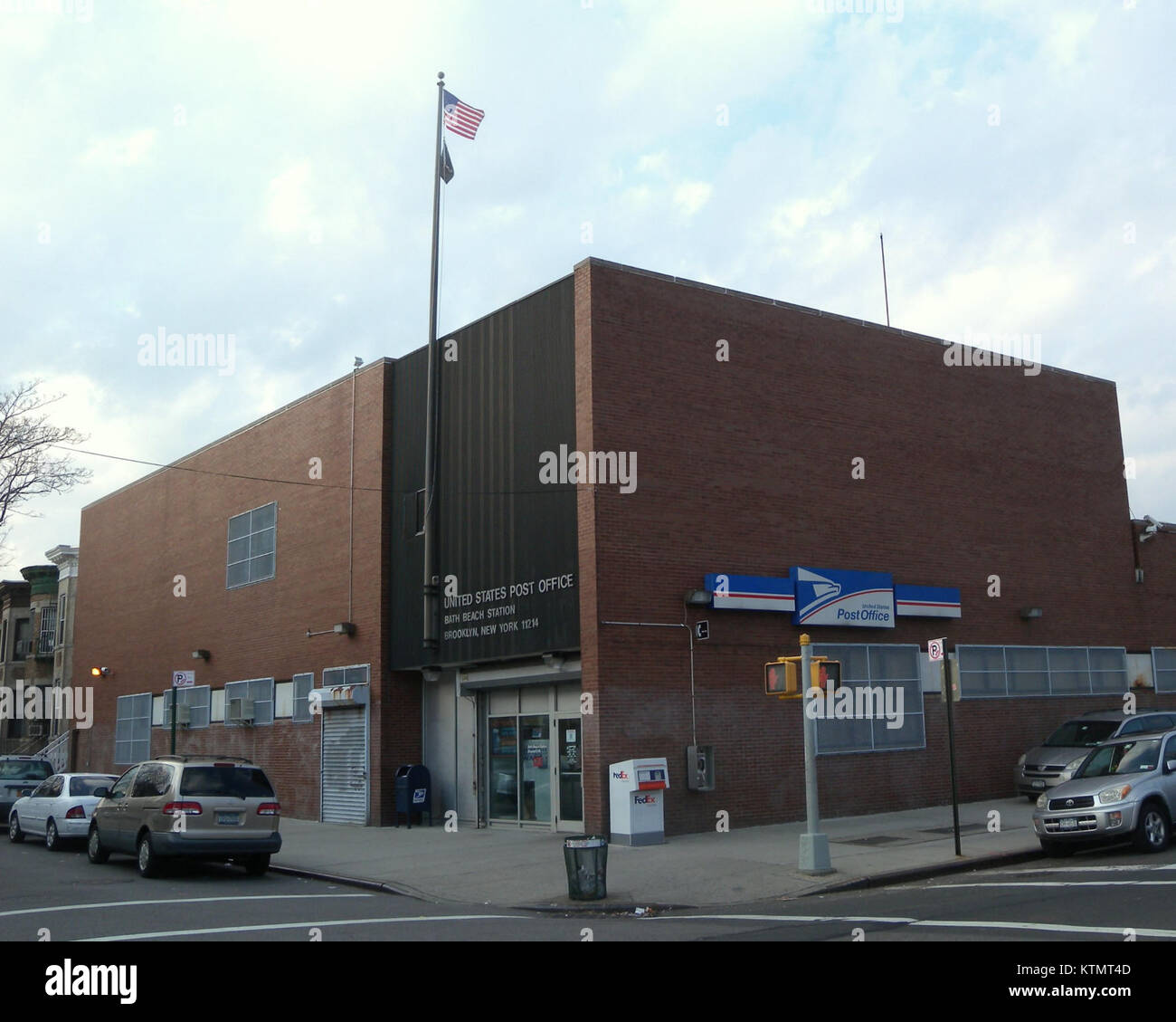 Bath avenue brooklyn hi-res stock photography and images - Alamy