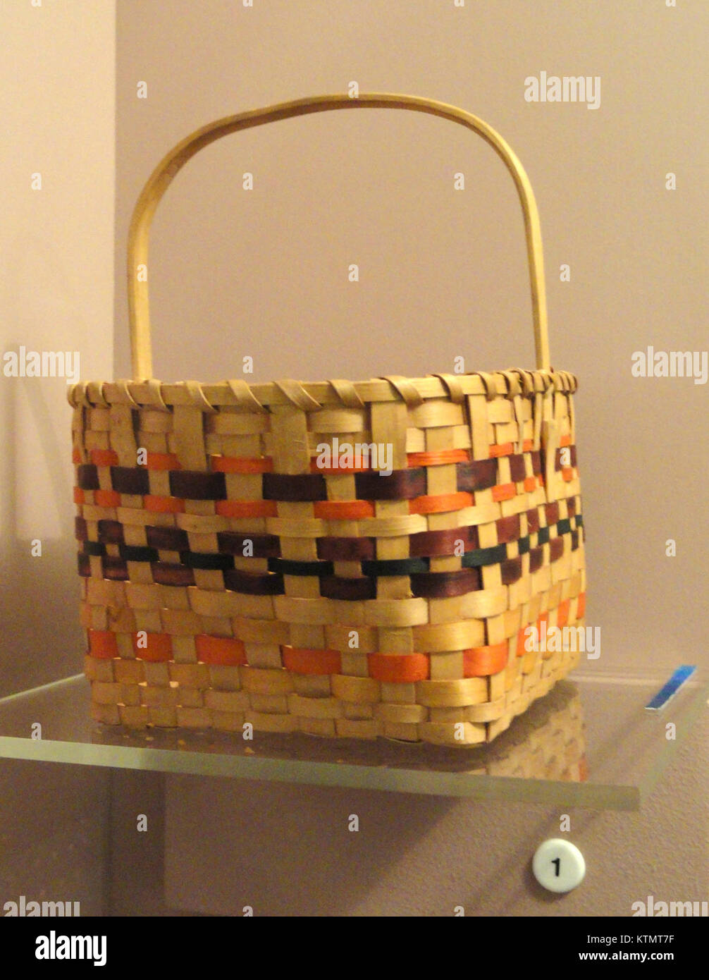 Splint basketry hi-res stock photography and images - Alamy
