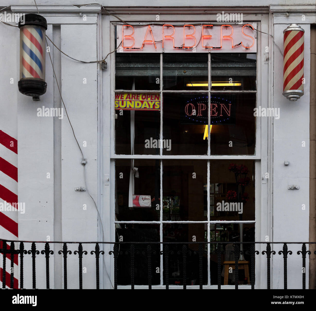 Barber Edinburgh High Resolution Stock Photography and Images - Alamy