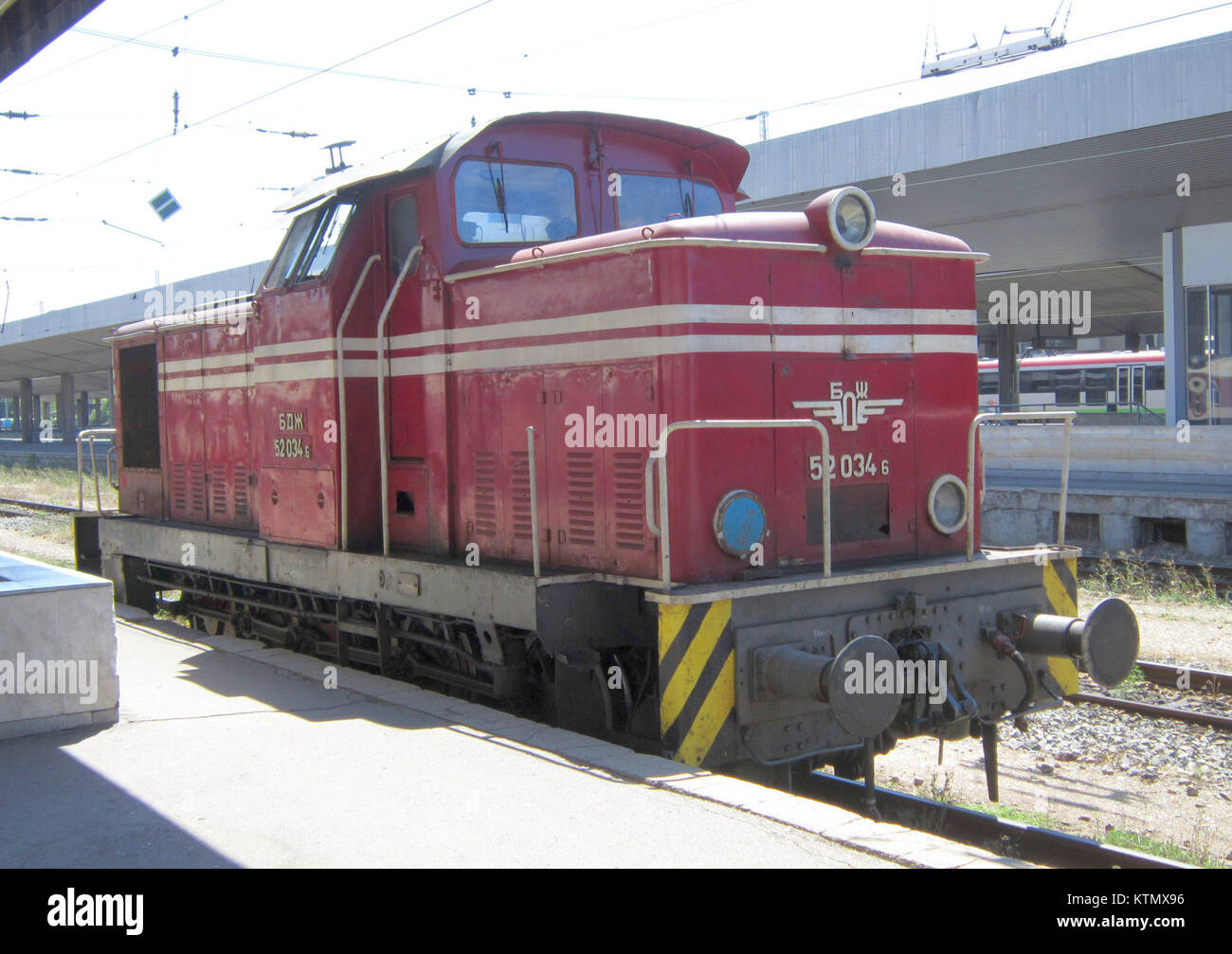 BDZ 52 034 is a locomotive seen at Sofia Central Station, demonstrating ...