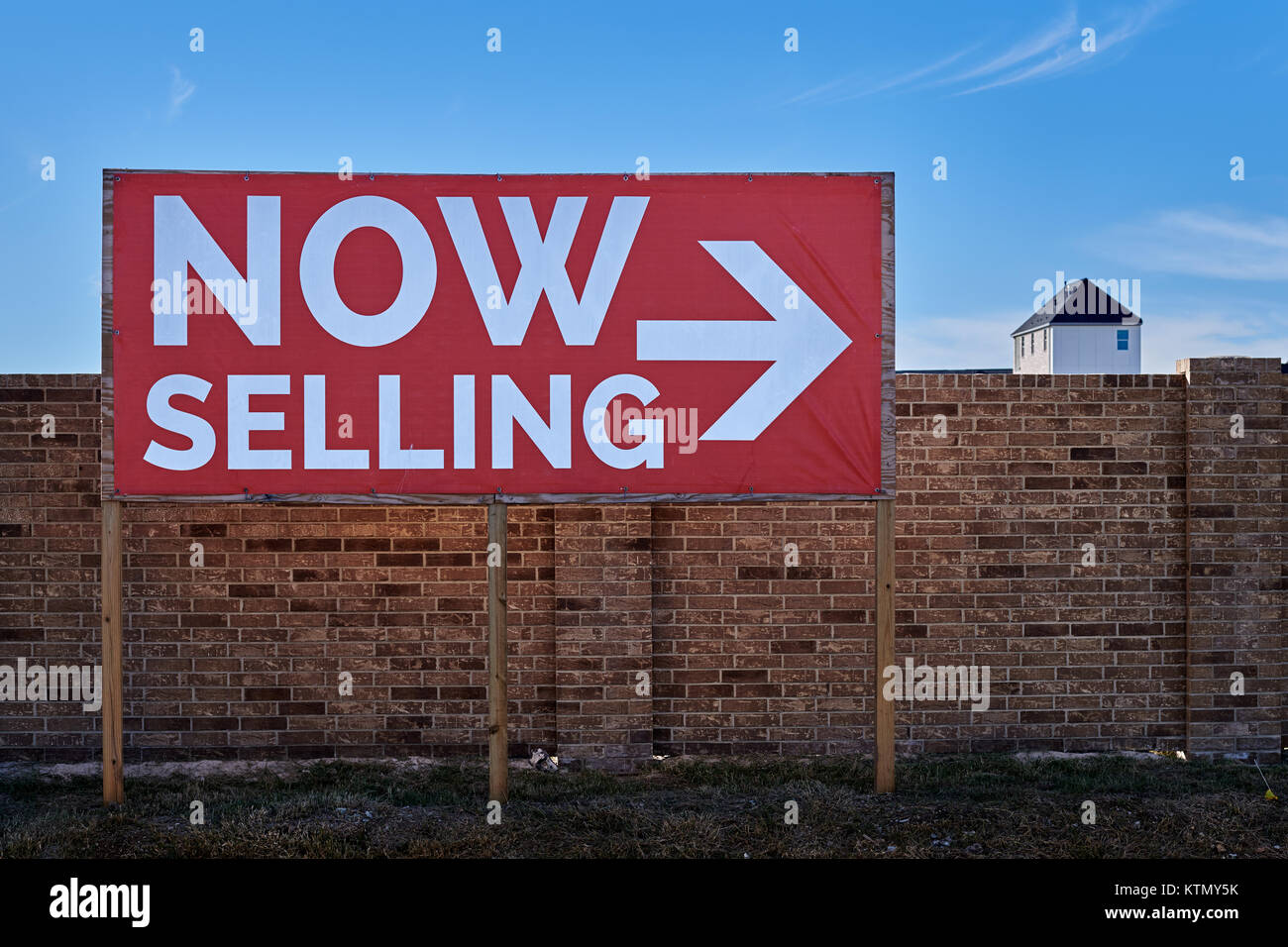 Now selling sign hi-res stock photography and images - Alamy