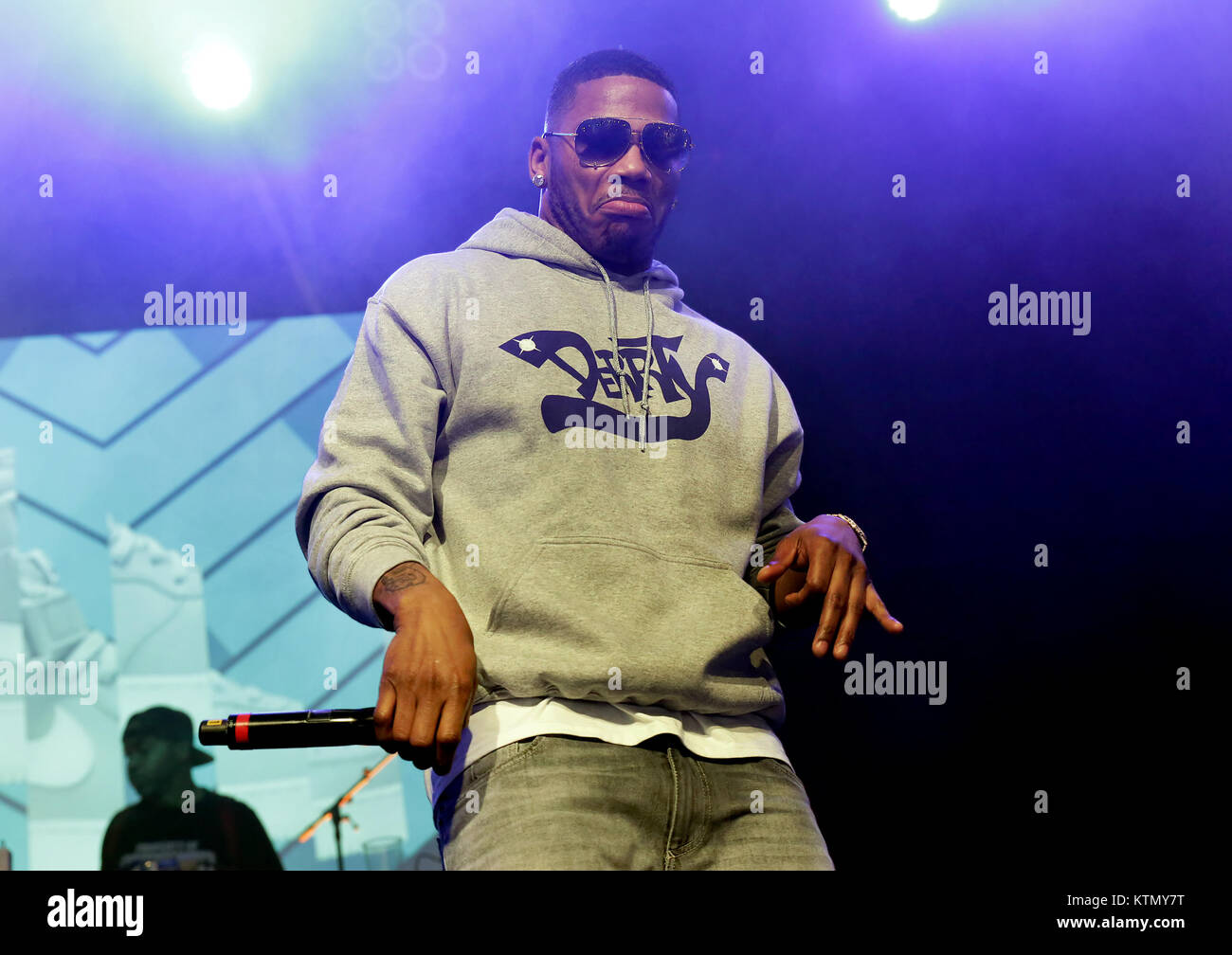 Nelly Performing at Liverpool Guild of Students Featuring: Nelly Where ...