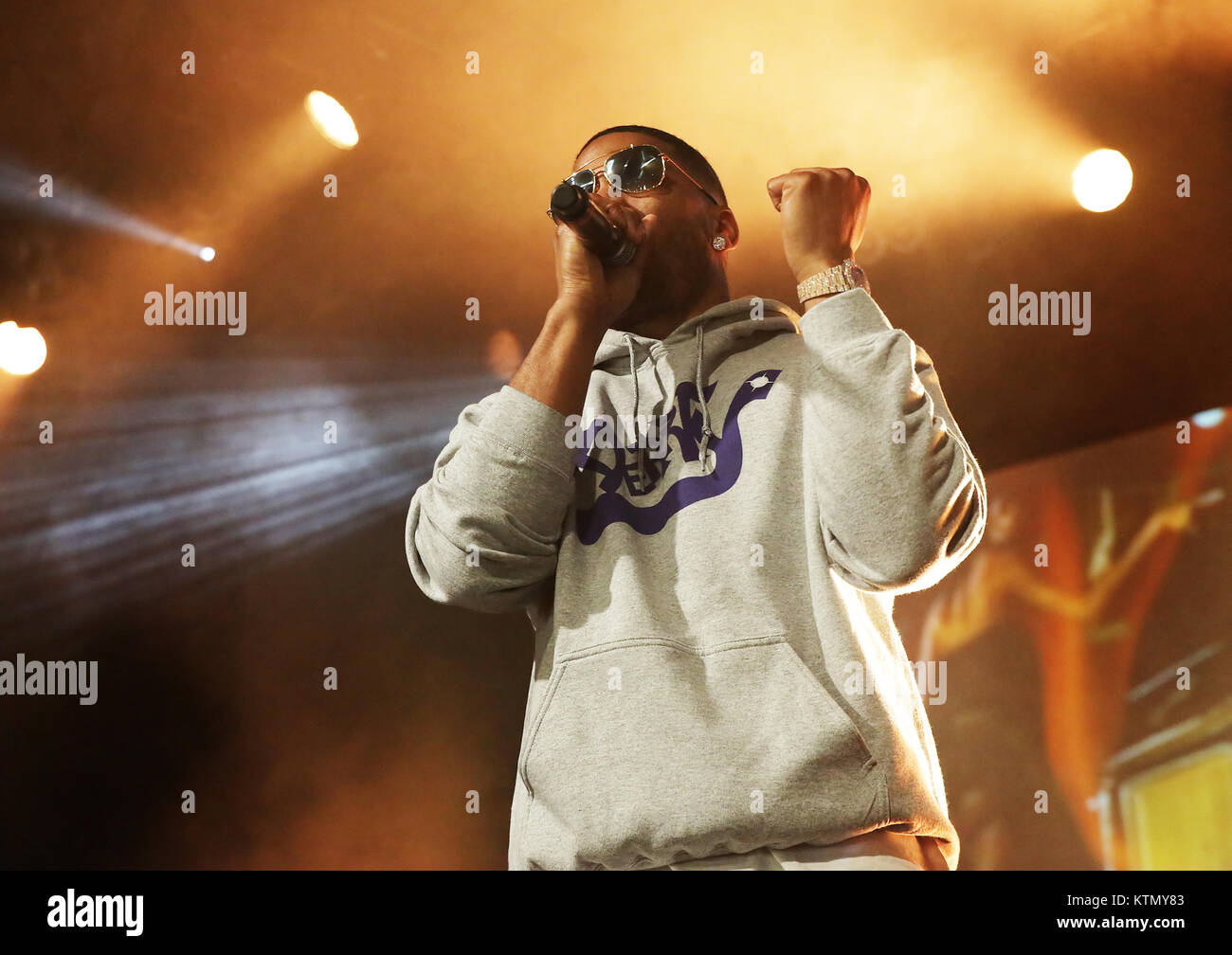 Nelly Performing at Liverpool Guild of Students Featuring: Nelly Where ...