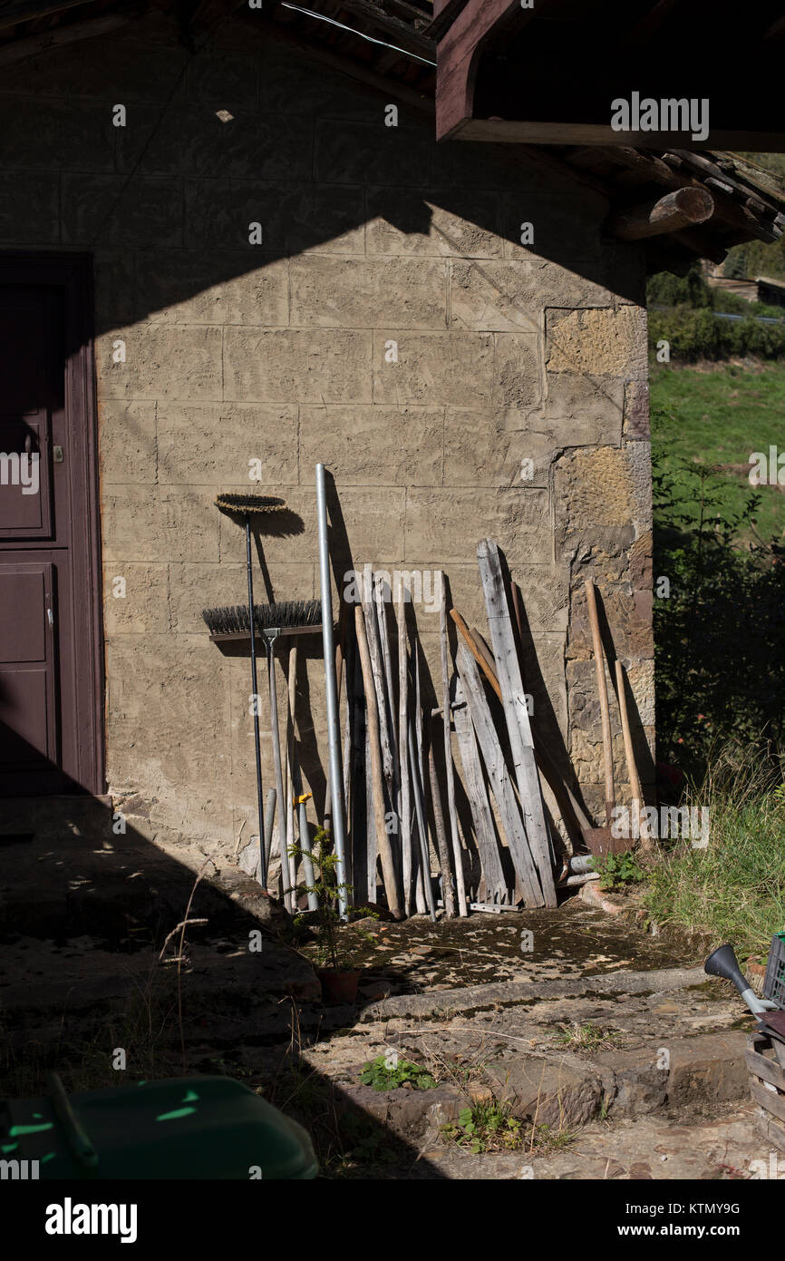 Old farming tools hi-res stock photography and images - Alamy