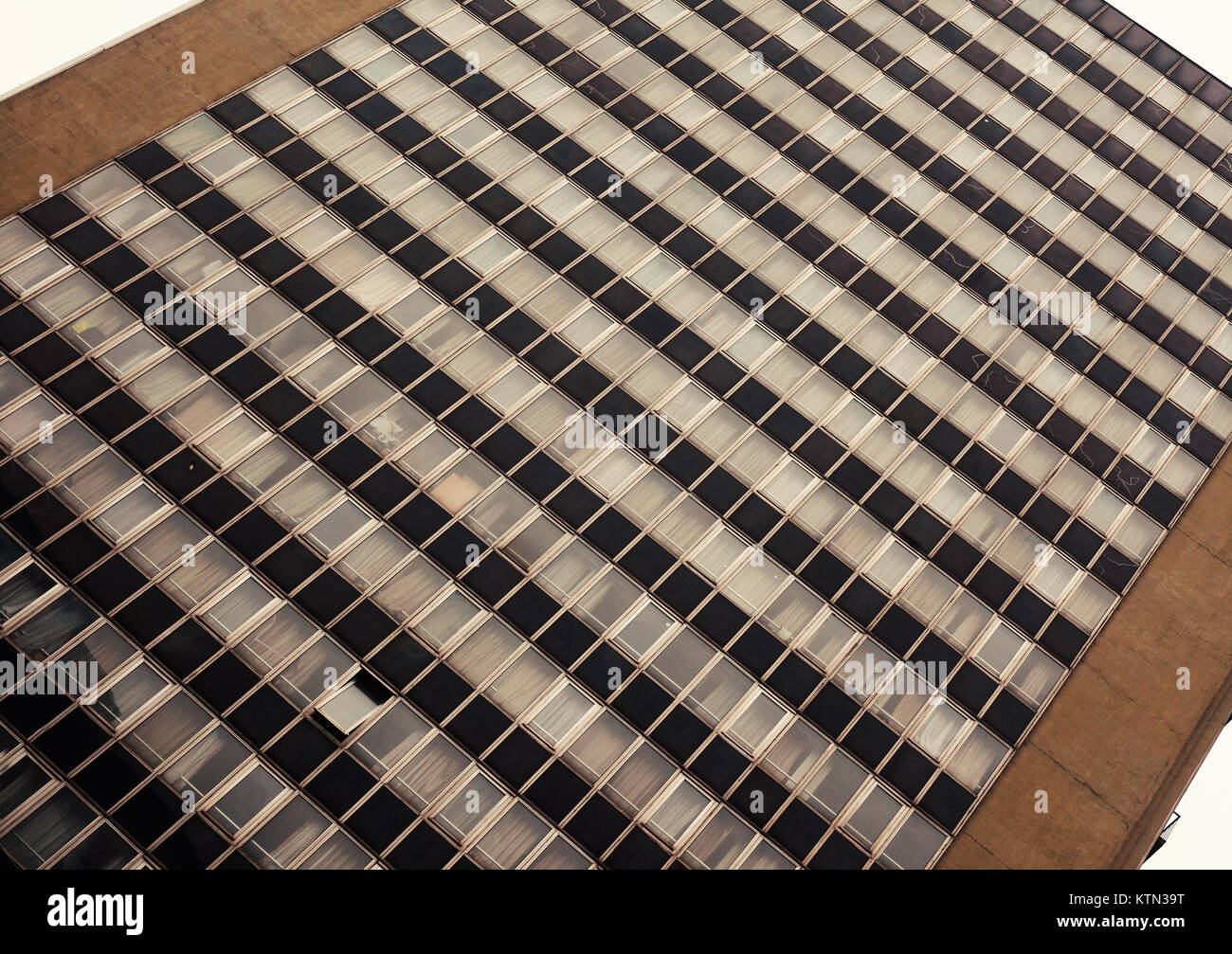 Big building facade hi-res stock photography and images - Alamy