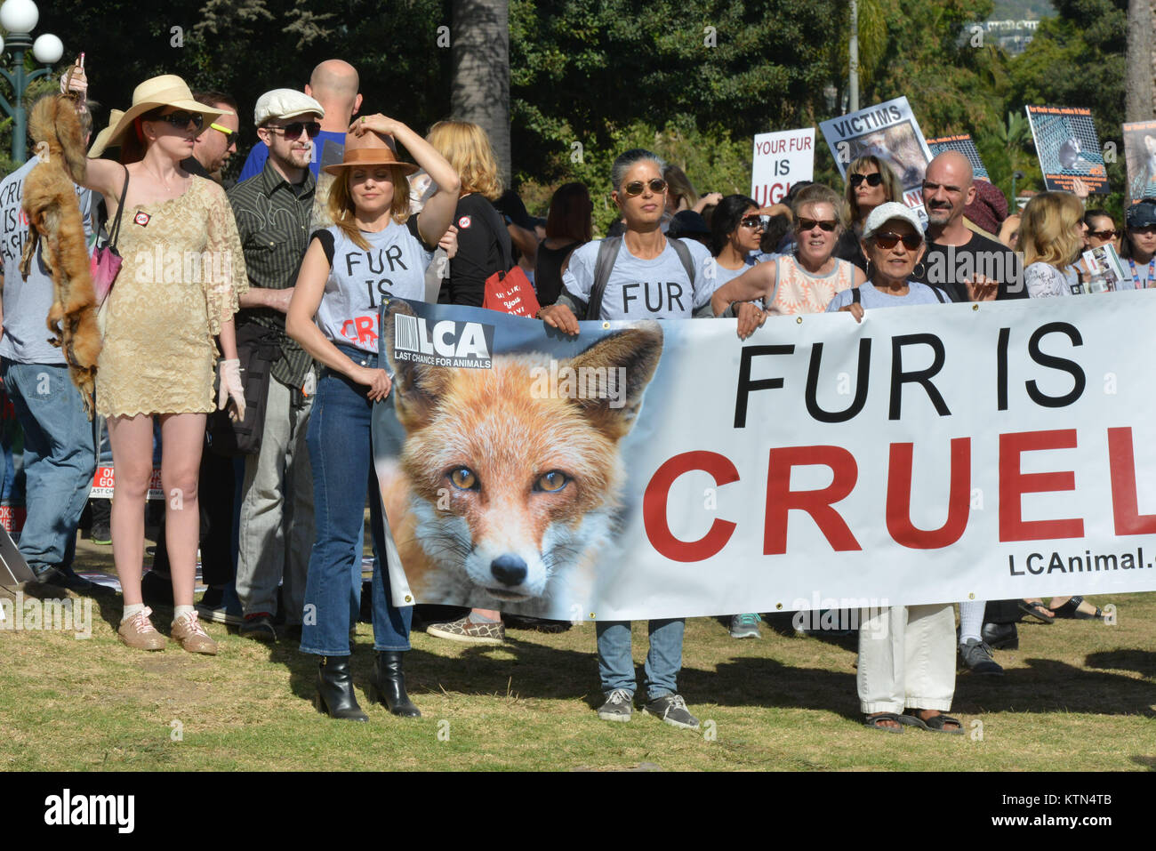 Mena Suvari marches in an anti-fur protest during 'Fur-Free Friday ...