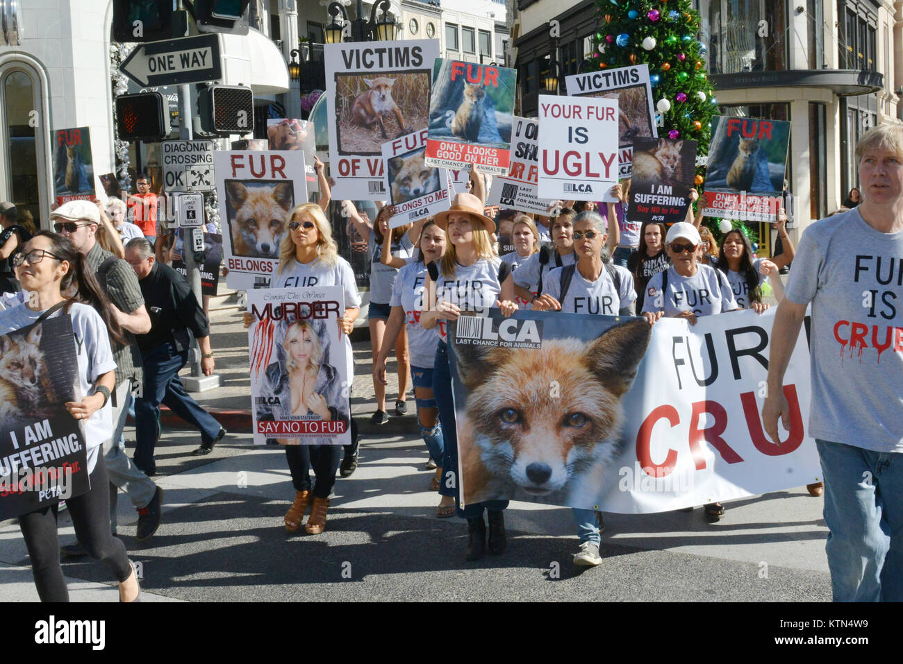 Mena Suvari marches in an anti-fur protest during 'Fur-Free Friday ...