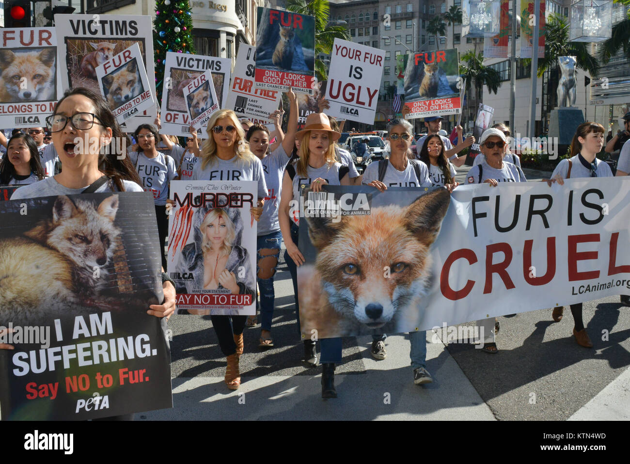 Mena Suvari marches in an anti-fur protest during 'Fur-Free Friday ...