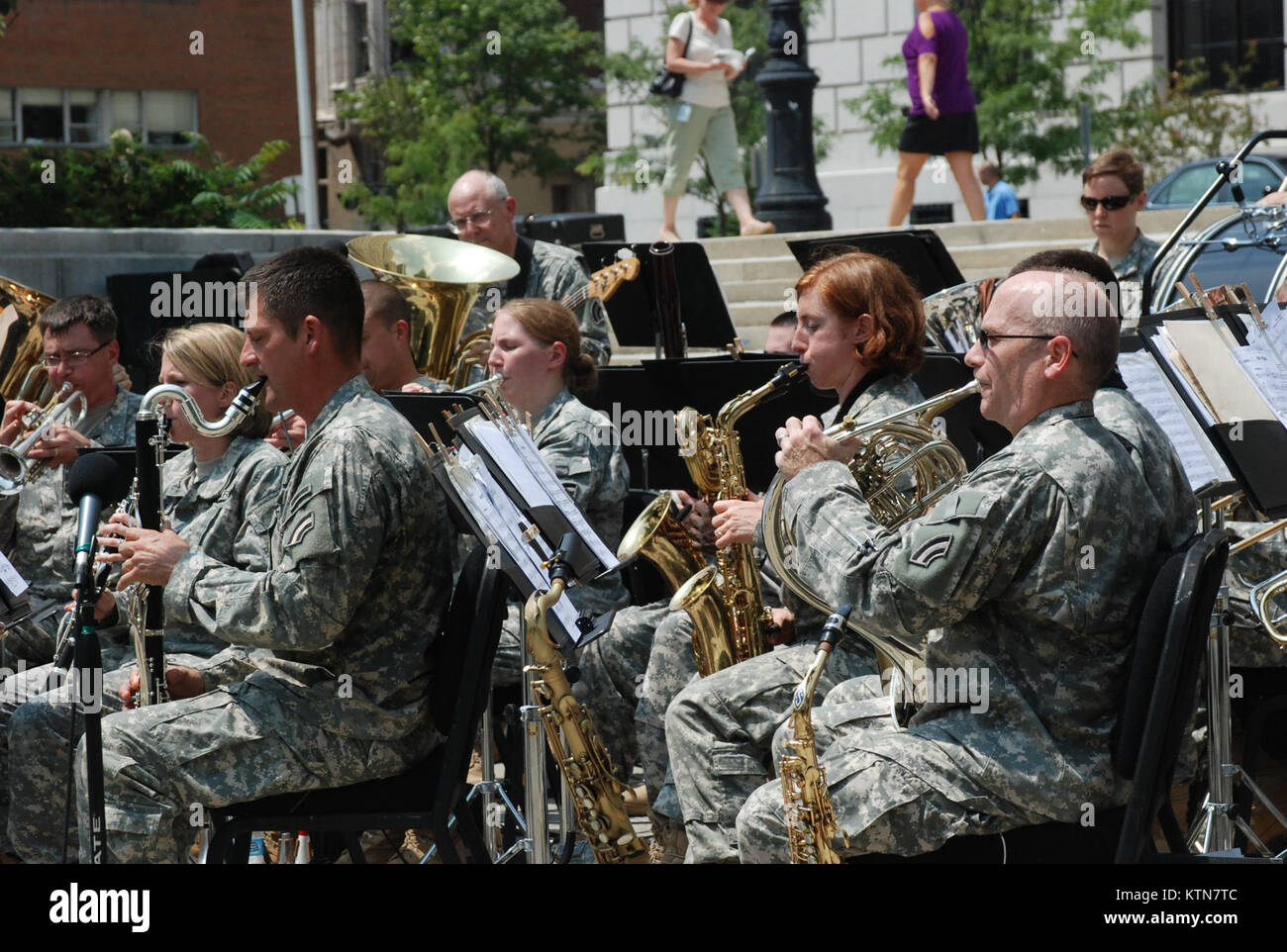 ALBANY, N.Y. -- Members of the New York Army National Guard's 42nd ...