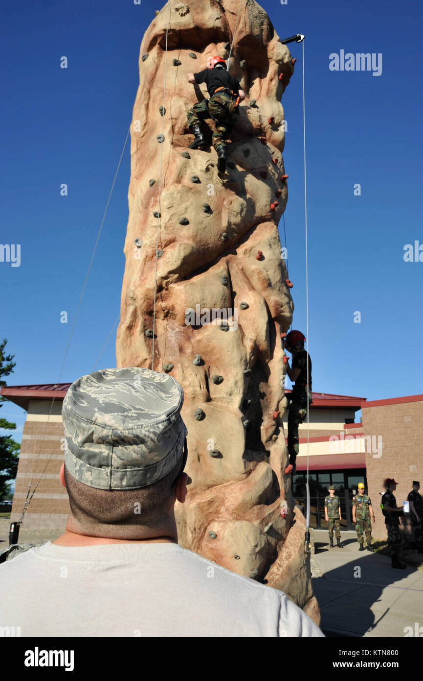 New York Air National Guard Senior Airman Christopher Pierson, a ...