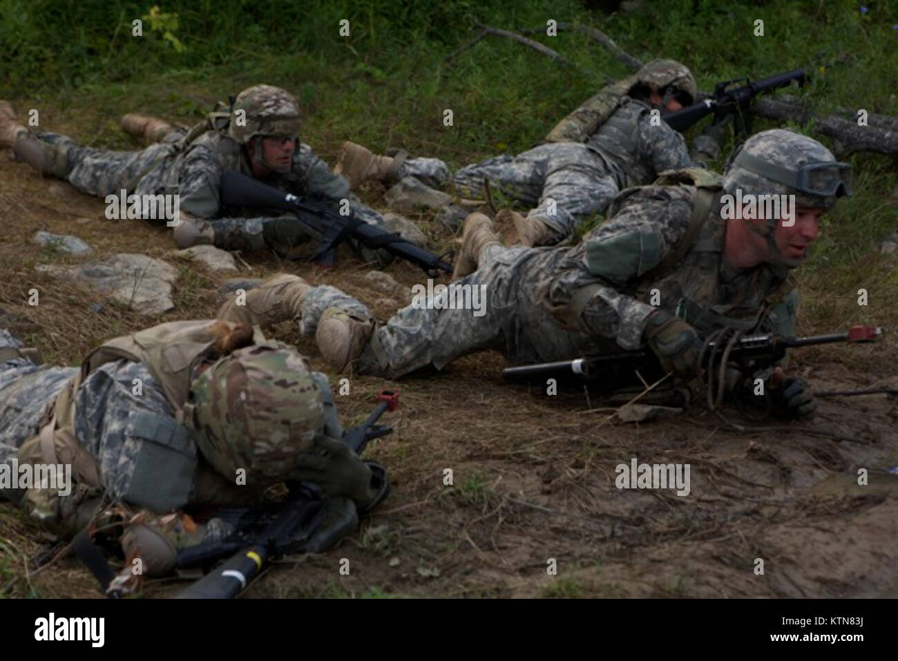 Move under direct fire hi-res stock photography and images - Alamy