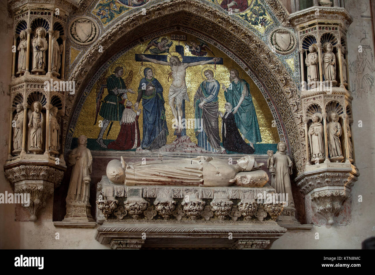 Medieval and Renaissance wall tombs in Santi Giovanni e Paolo, Venice ...