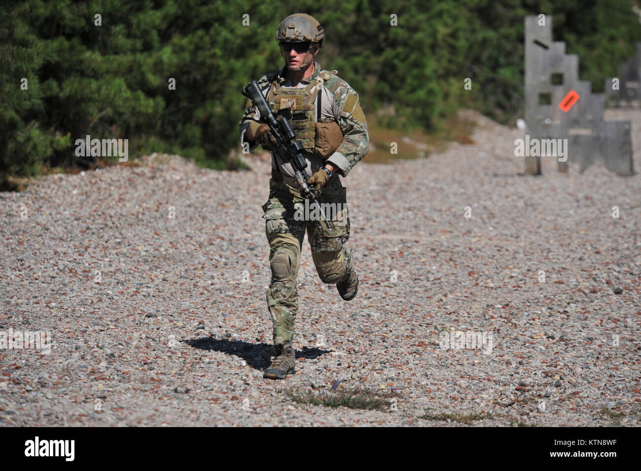 WESTHAMPTON BEACH, NY - New York Air National Guard's 106th Rescue Wing ...