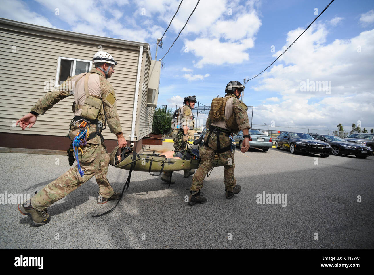 WESTHAMPTON BEACH, NY - New York Air National Guard's 106th Rescue Wing ...