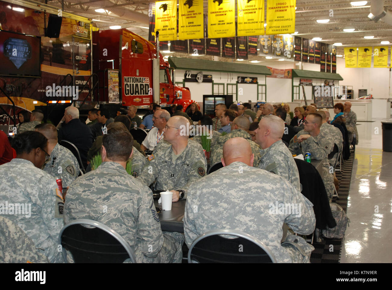 Army car racing team hi-res stock photography and images - Alamy
