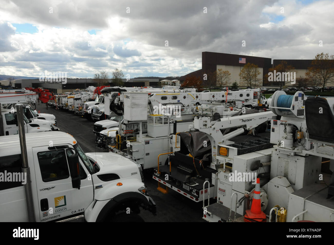 STEWART ANGB NEWBURGH, N.Y. --Southern California Edison utility ...