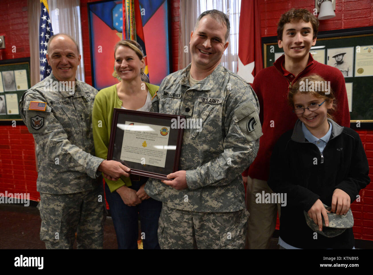 Presentation of US military award Stock Photo - Alamy