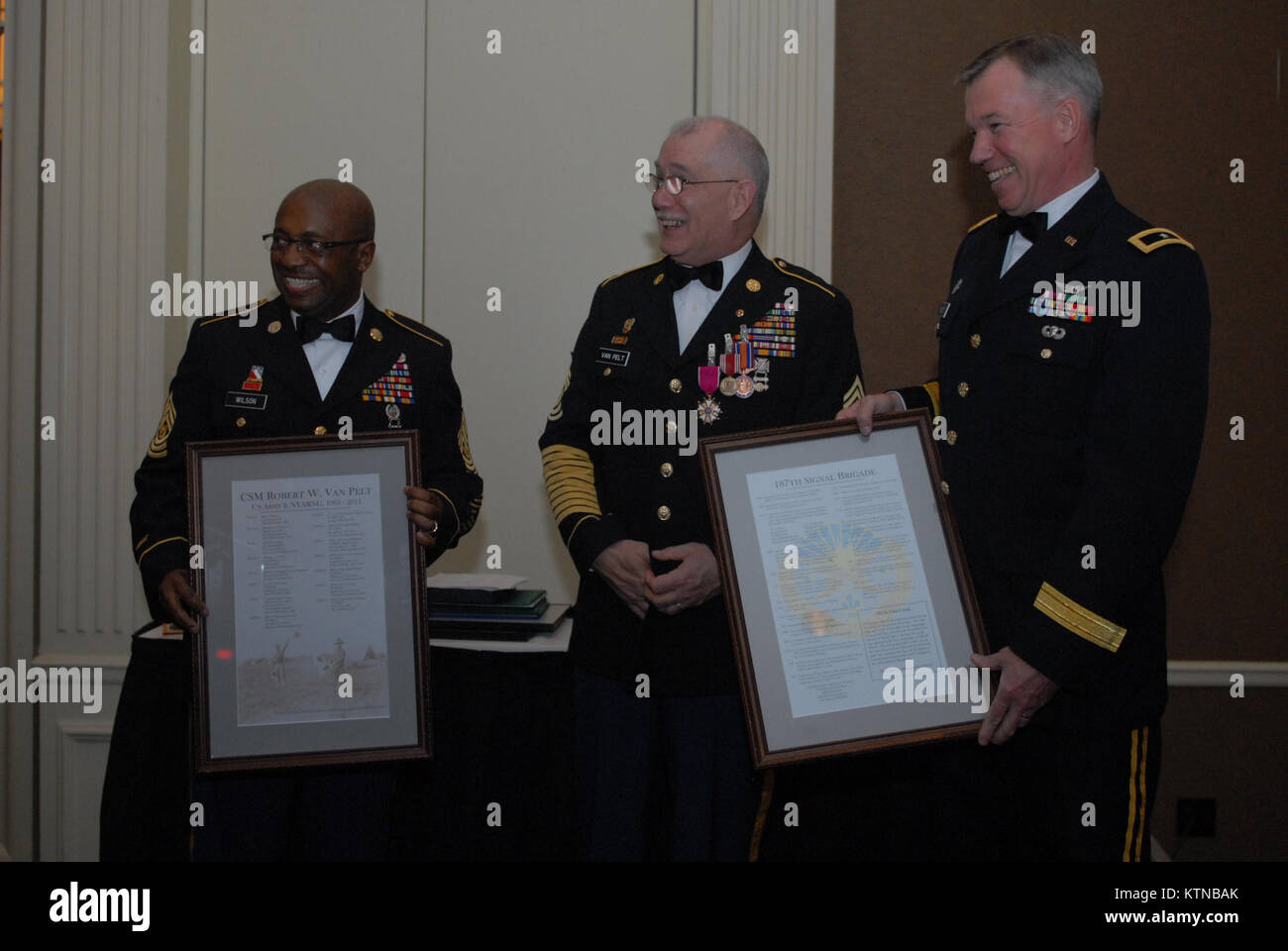 Presentation of US military award Stock Photo - Alamy