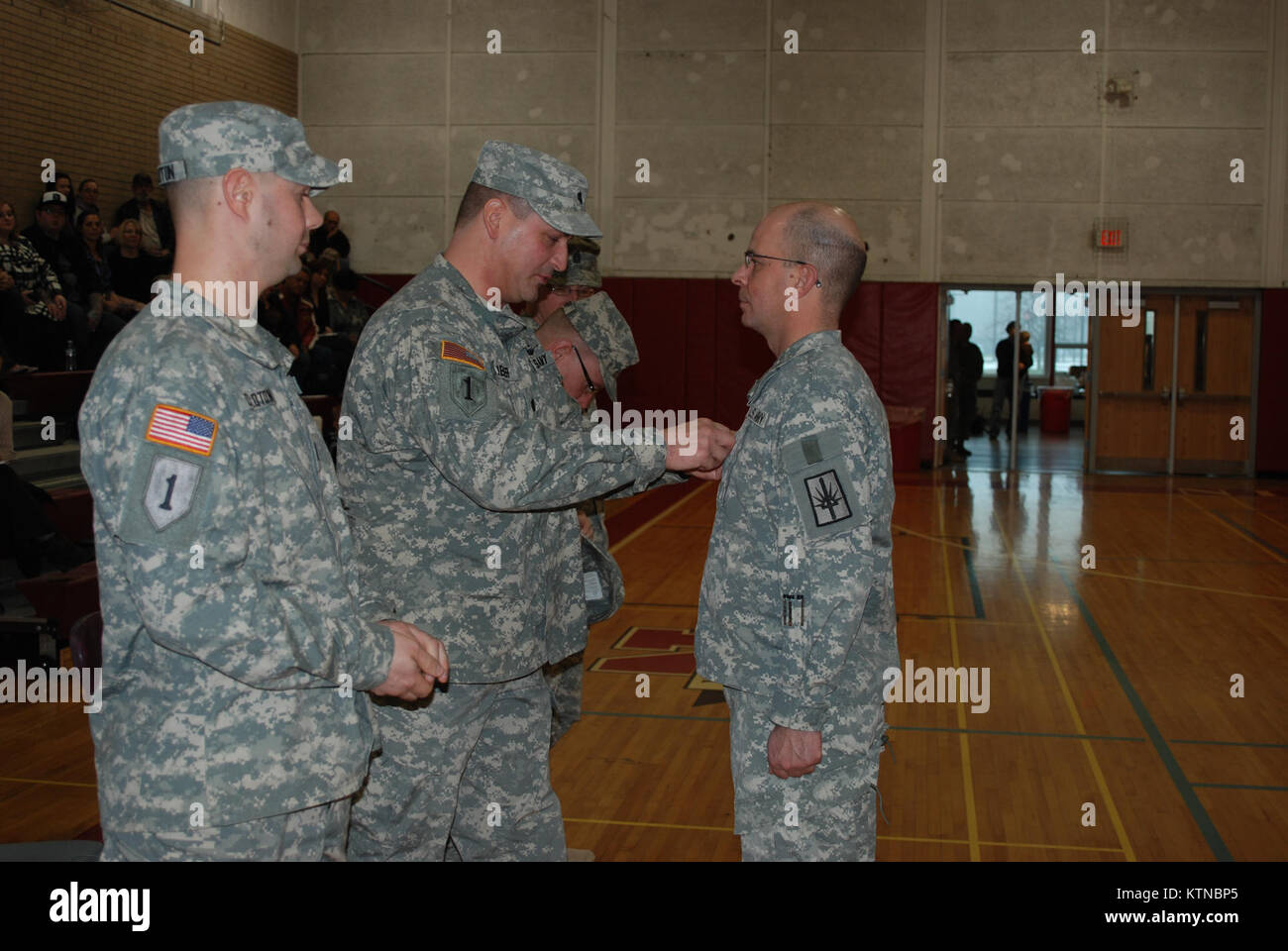 Niskayuna- Soldiers of E Company 427th Brigade Support Command receive ...